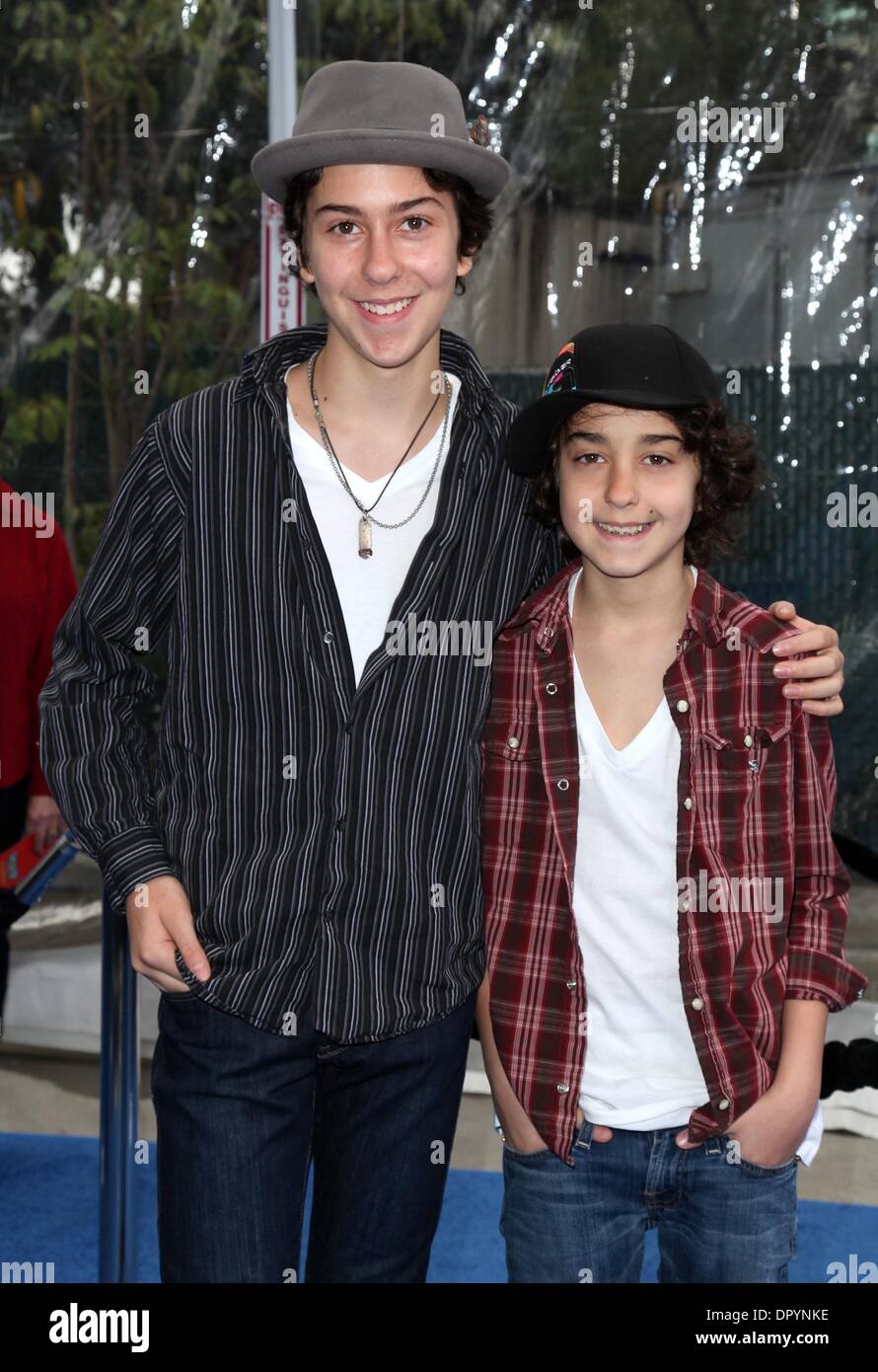 Mar 22, 2009 - Universal City, California, USA - Actors NAT & ALEX ...