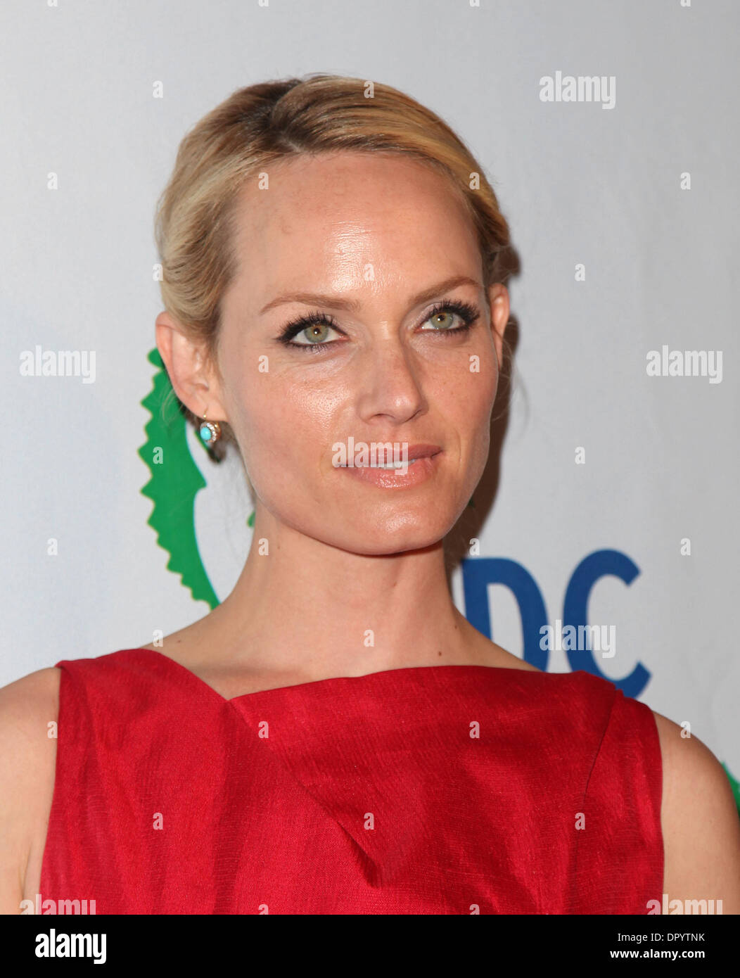 Apr 25, 2009 - Beverly Hills, California, USA - Actress AMBER VALETTA ...