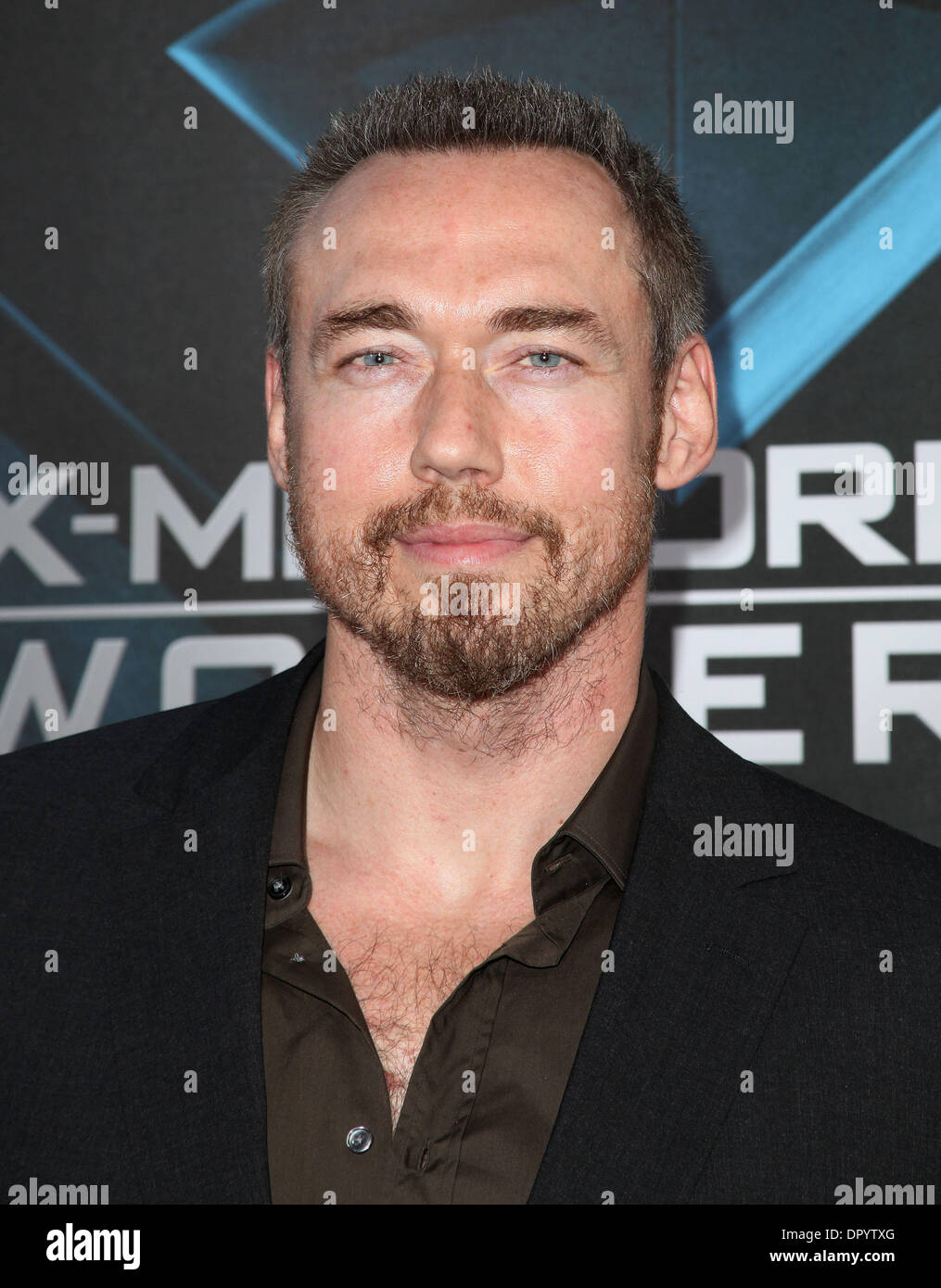 Apr 28, 2009 - Hollywood, California, USA - Actor KEVIN DURAND arriving ...