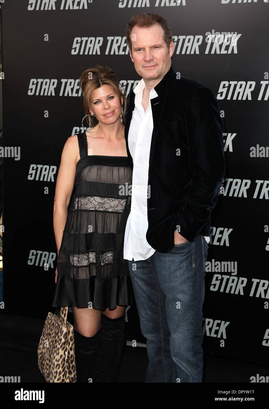 Apr 30, 2009 - Hollywood, California, USA - Actor JACK COLEMAN & WIFE ...