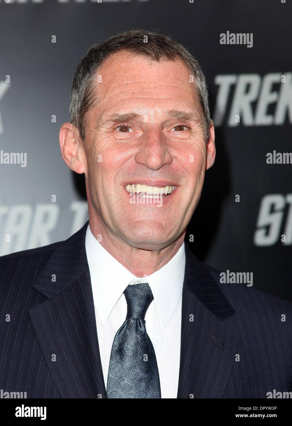 Apr 30, 2009 - Hollywood, California, USA - Actor BEN CROSS arriving to ...