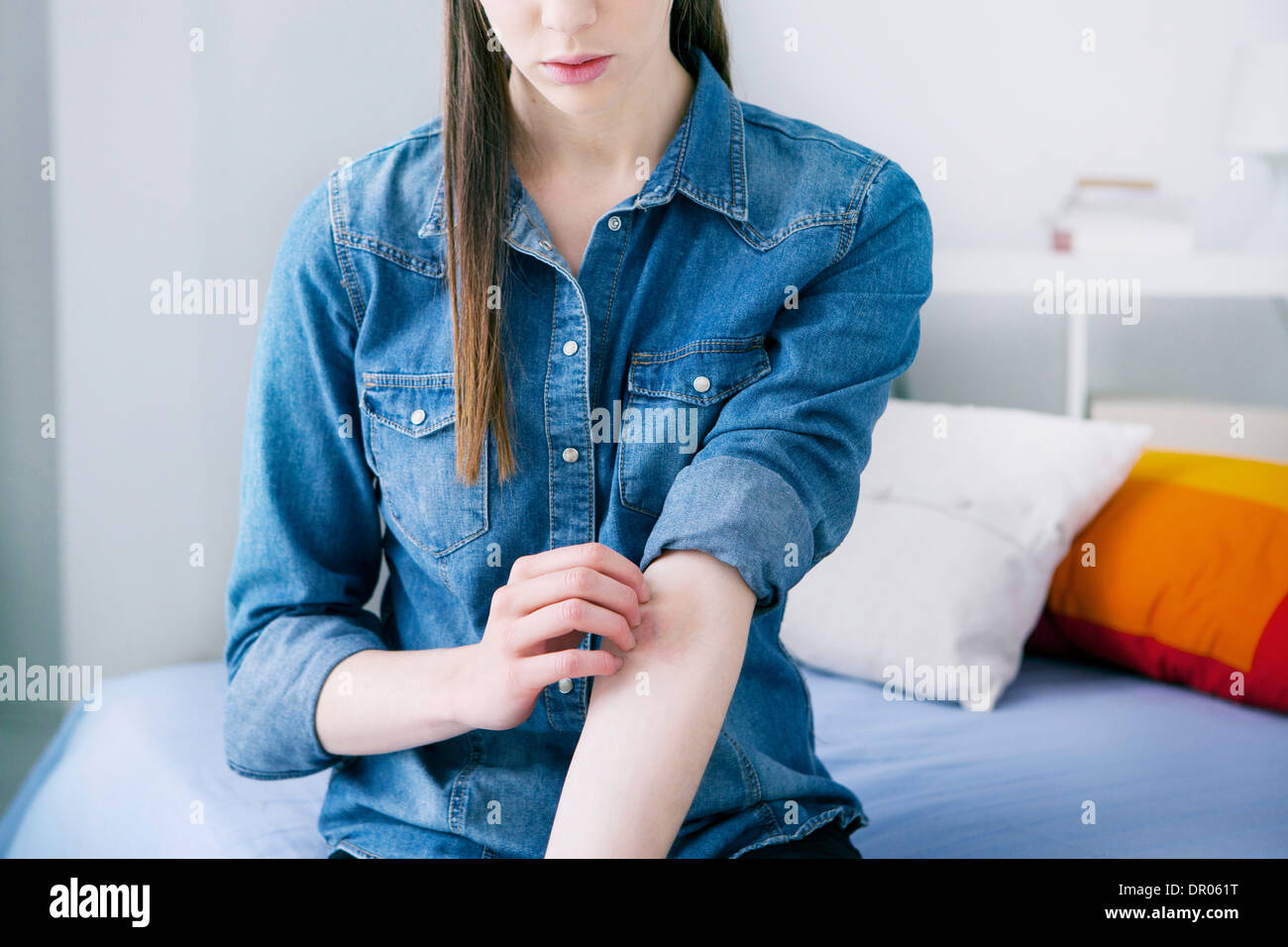 Human skin folds hi-res stock photography and images - Alamy