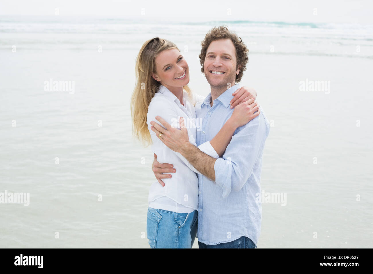 Happy romantic couple hi-res stock photography and images - Alamy