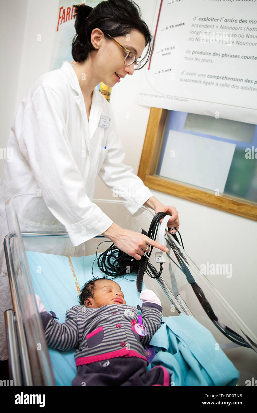 Spectroscopy system hi-res stock photography and images - Alamy