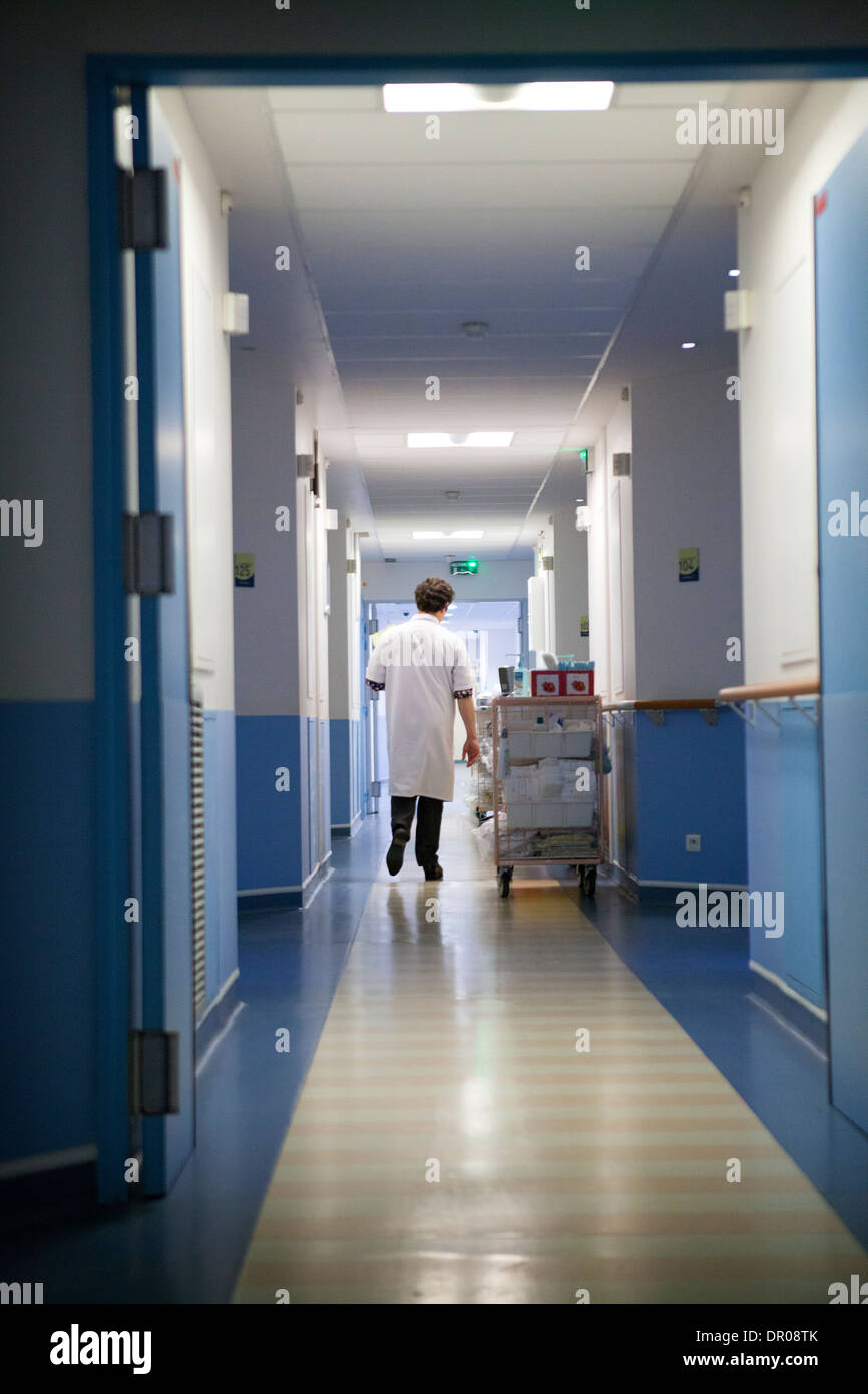 INTERIOR OF A HOSPITAL Stock Photo - Alamy