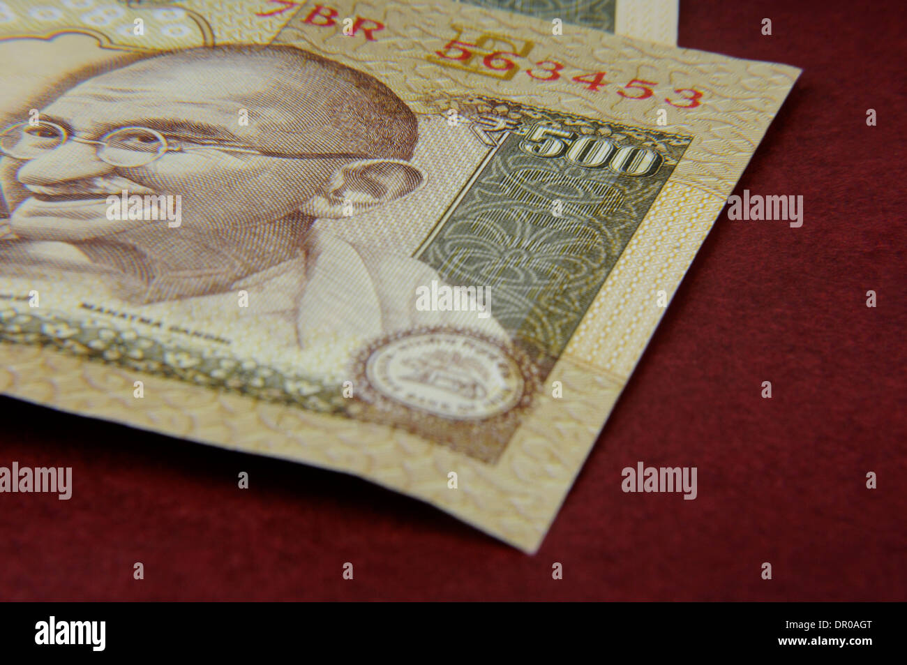 500 rupee note hi-res stock photography and images - Alamy