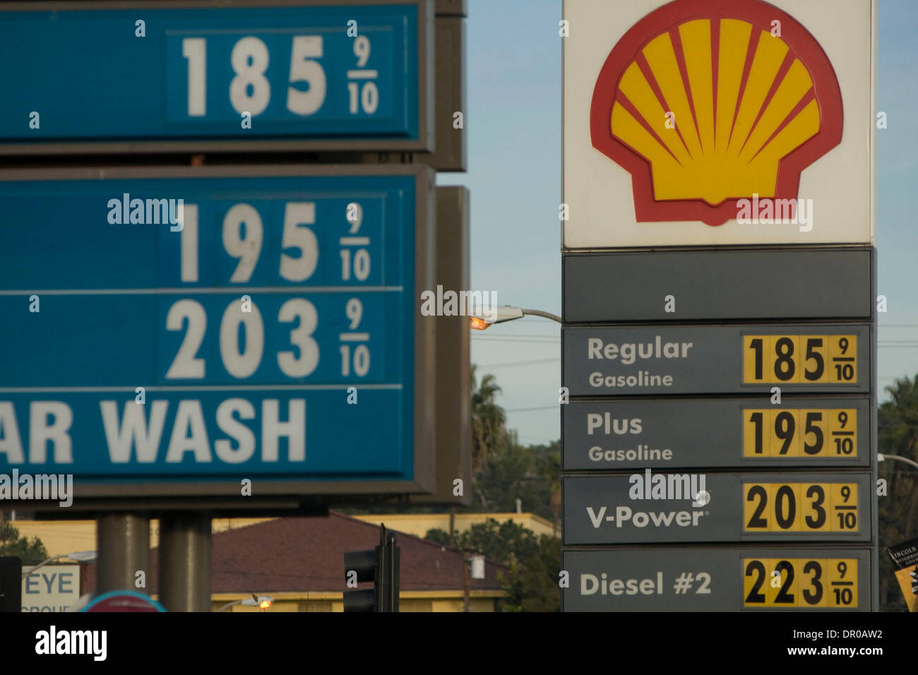 Jan 05, 2009 - Los Angeles, California, USA - Regular unleaded gasoline ...