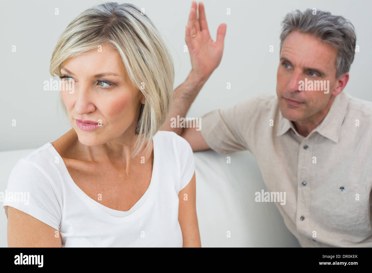 House fight hi-res stock photography and images - Alamy