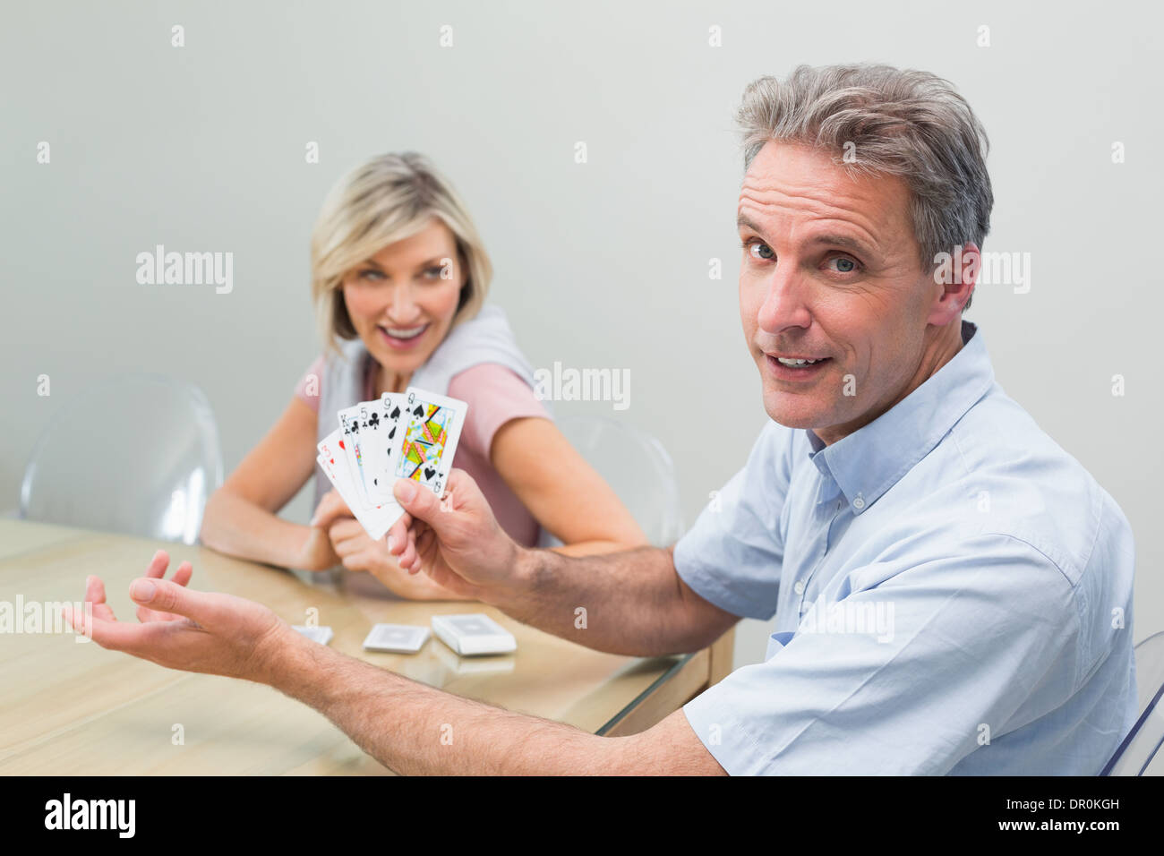 Playing cards at home hi-res stock photography and images - Alamy