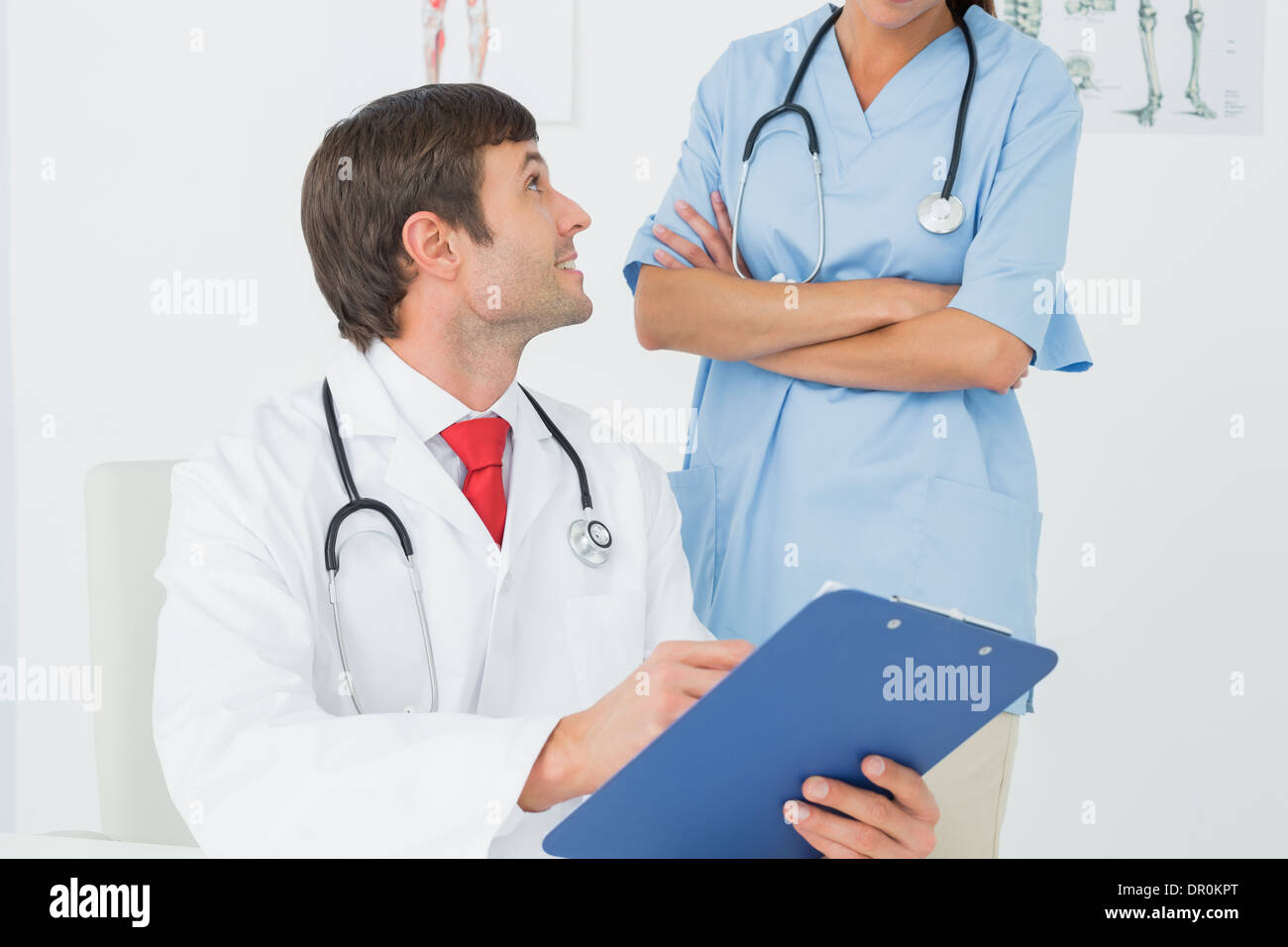 Doctors office holding hands hi-res stock photography and images - Alamy