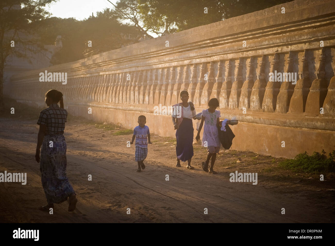 Myanmar, Bagan, daily life Stock Photo - Alamy