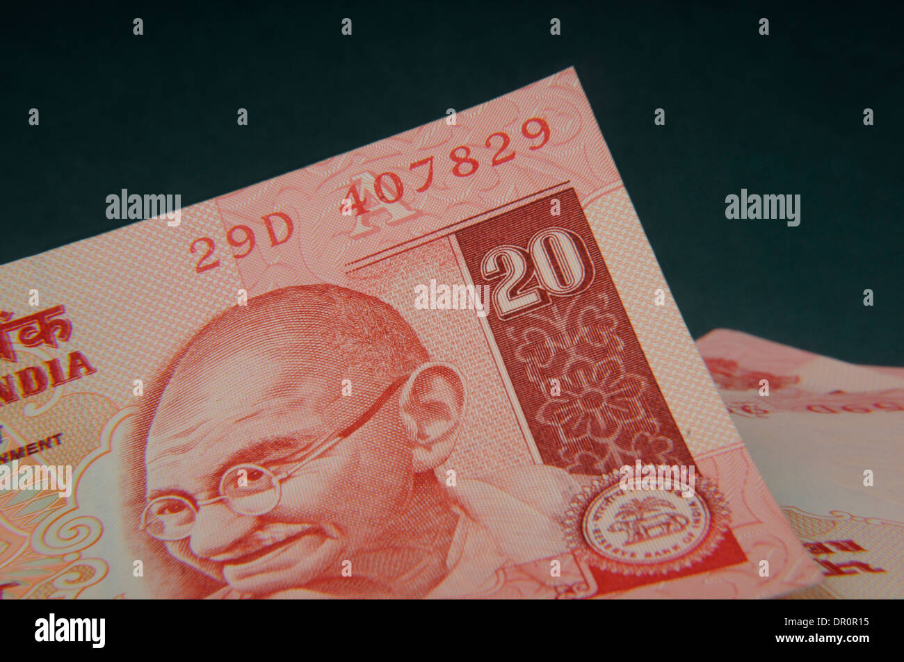 20 rupee note hi-res stock photography and images - Alamy