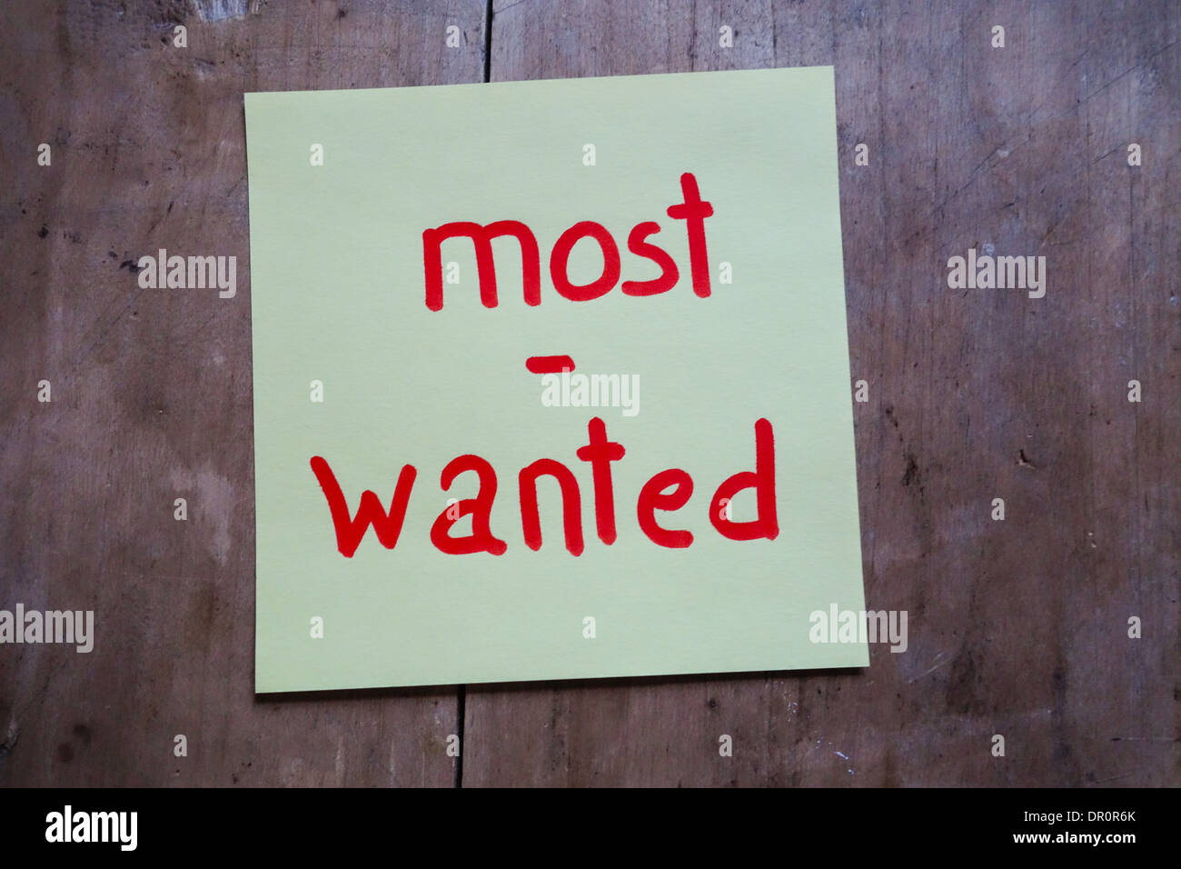 Wanted note hi-res stock photography and images - Alamy