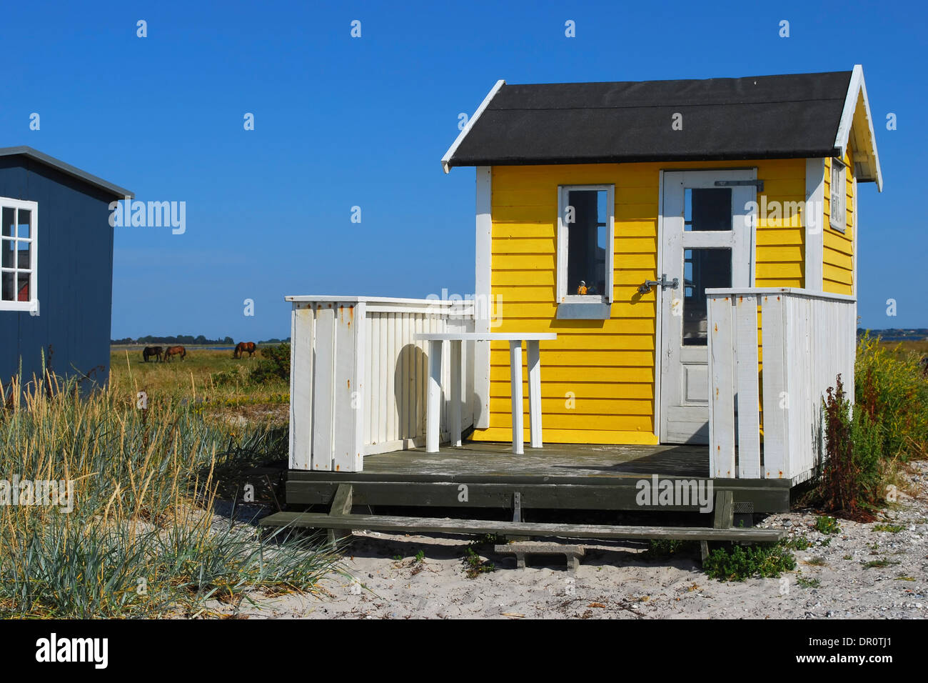 Aero island beach huts aeroskoebing hi-res stock photography and images ...