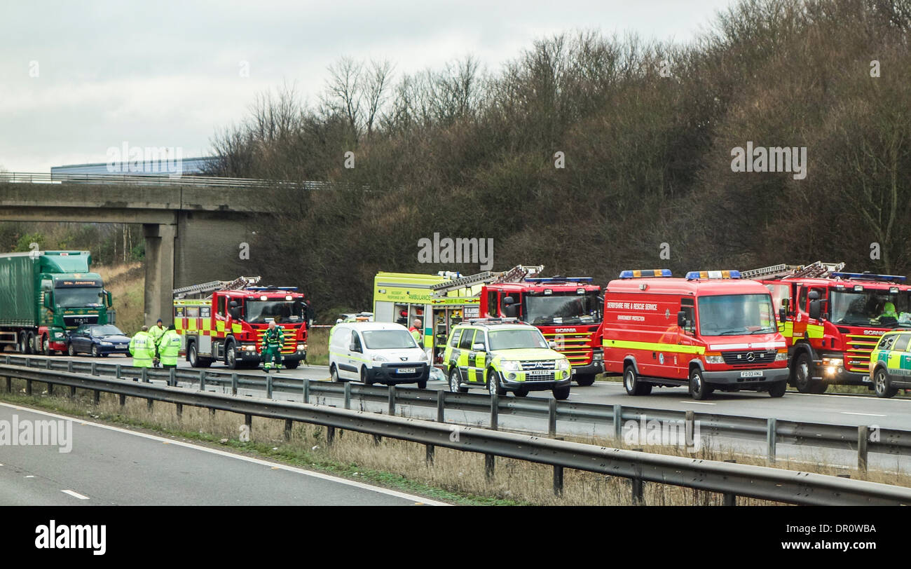 Junction 28 M1 Motorway near Mansfield, UK. 17th January 2014. Major ...