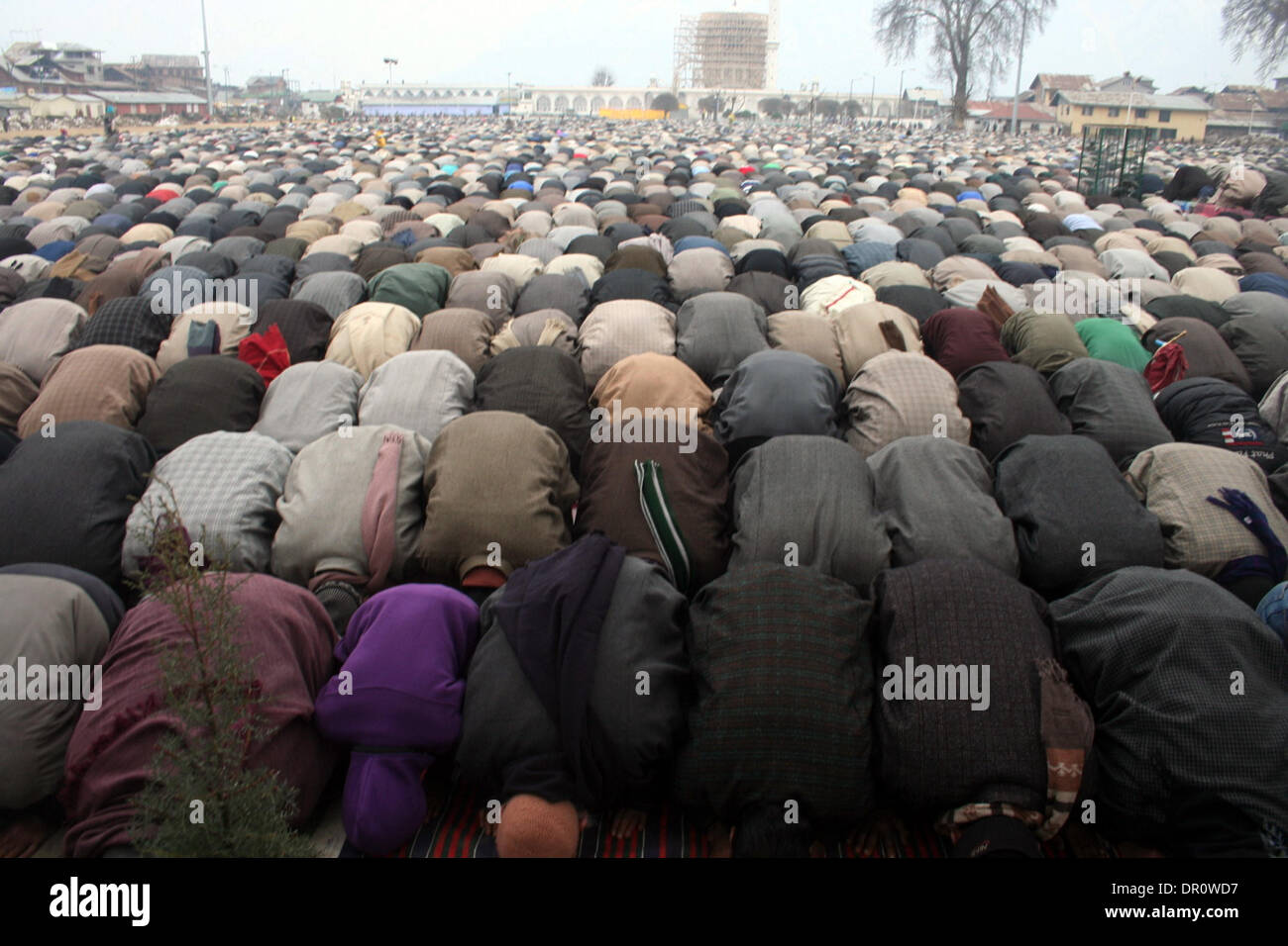 Srinagar, Indian Administered Kashmir17 January). People offer prayers ...