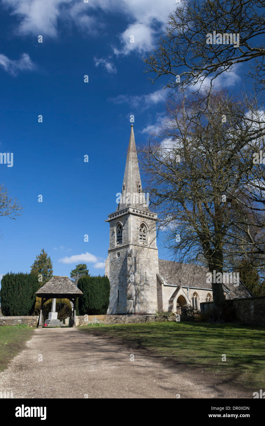 St marys church lower slaughter hi-res stock photography and images - Alamy