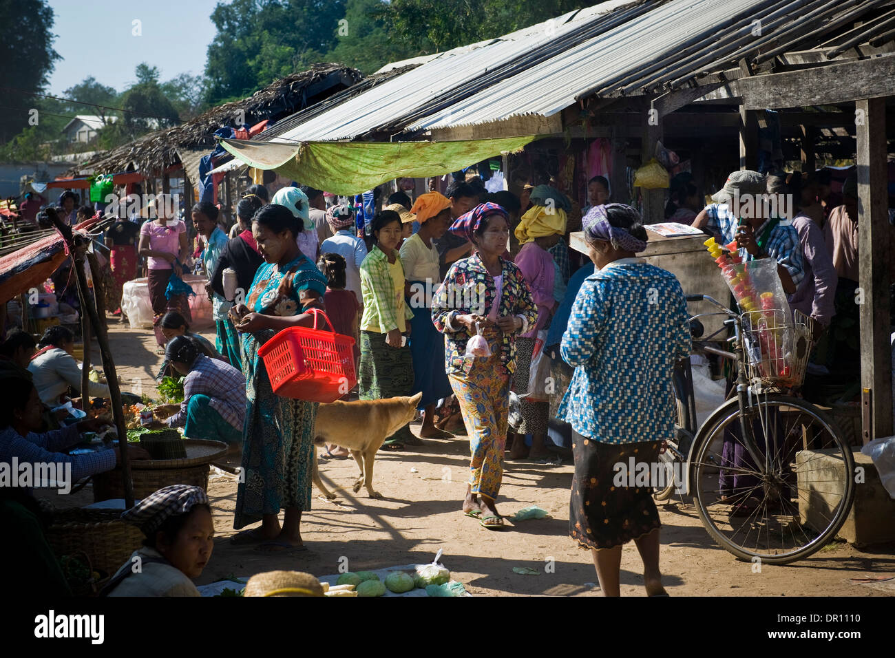 Myanmar, Bagan, local market Stock Photo - Alamy