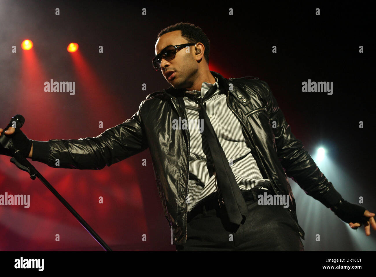 Dec 12, 2008 - Charlotte, North Carolina, USA - Singer JOHN LEGEND ...