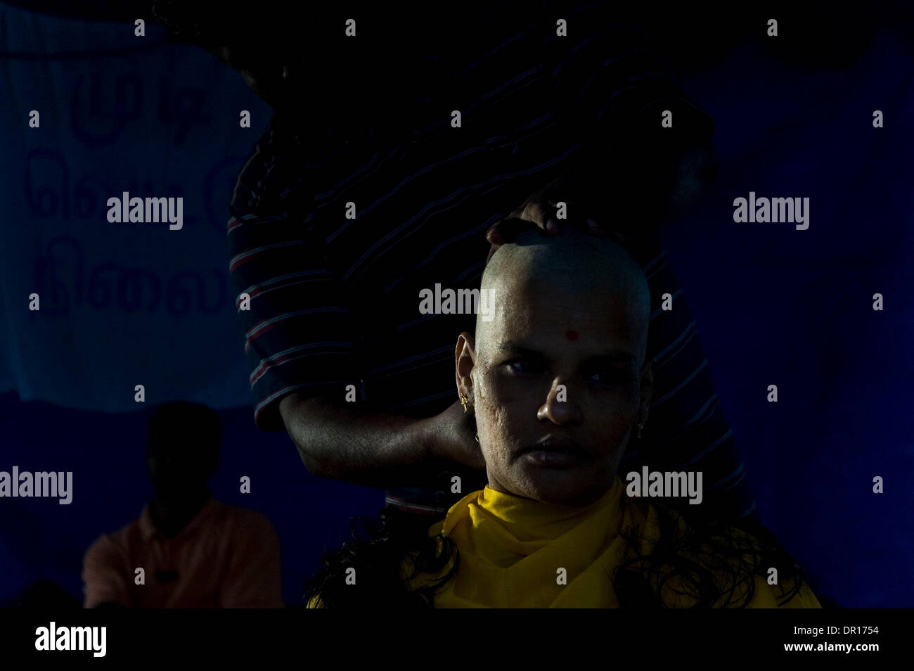 Hindu shave head hi-res stock photography and images - Alamy