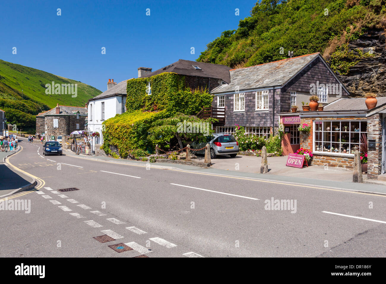 Boscastle village cornwall hi-res stock photography and images - Alamy