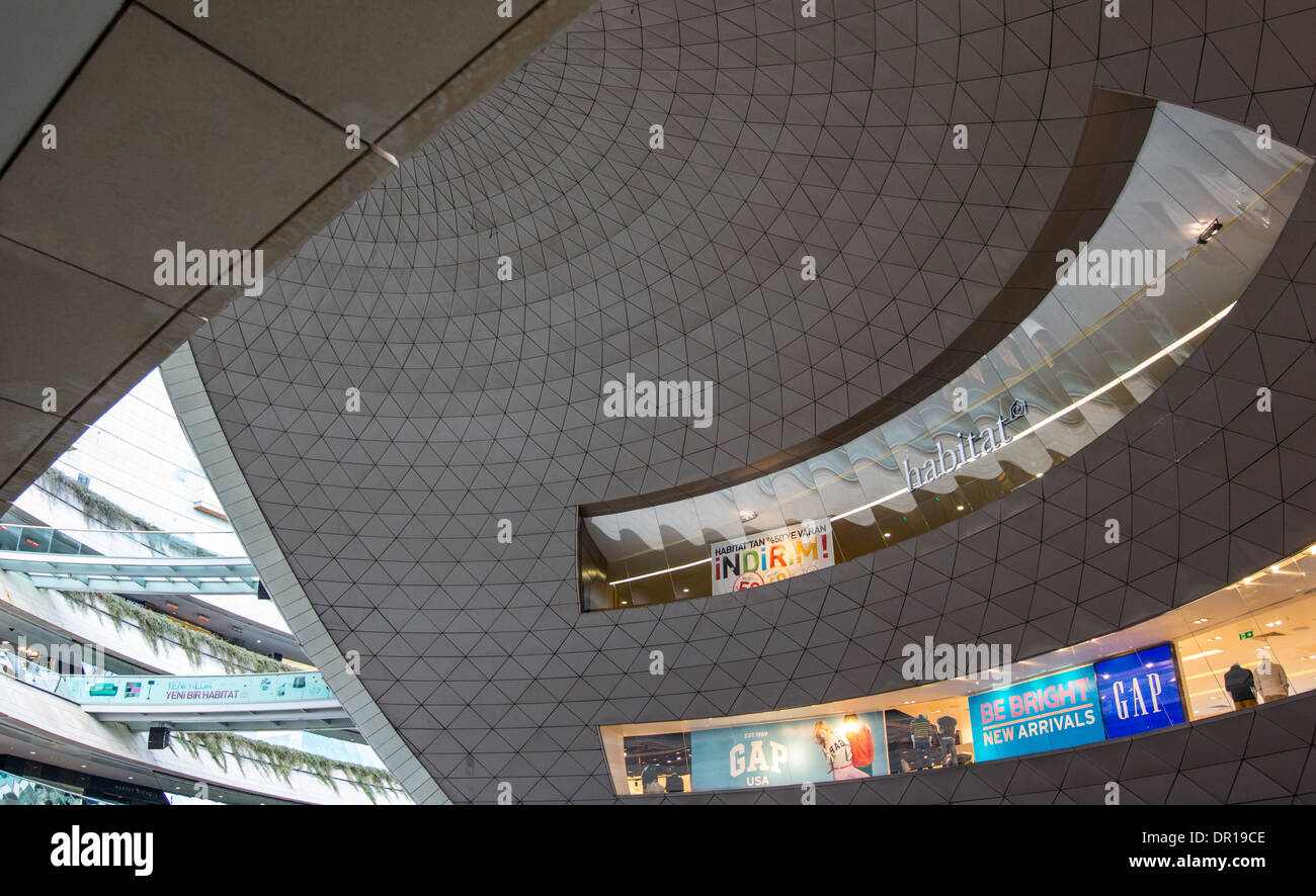 Canyon mall hi-res stock photography and images - Alamy