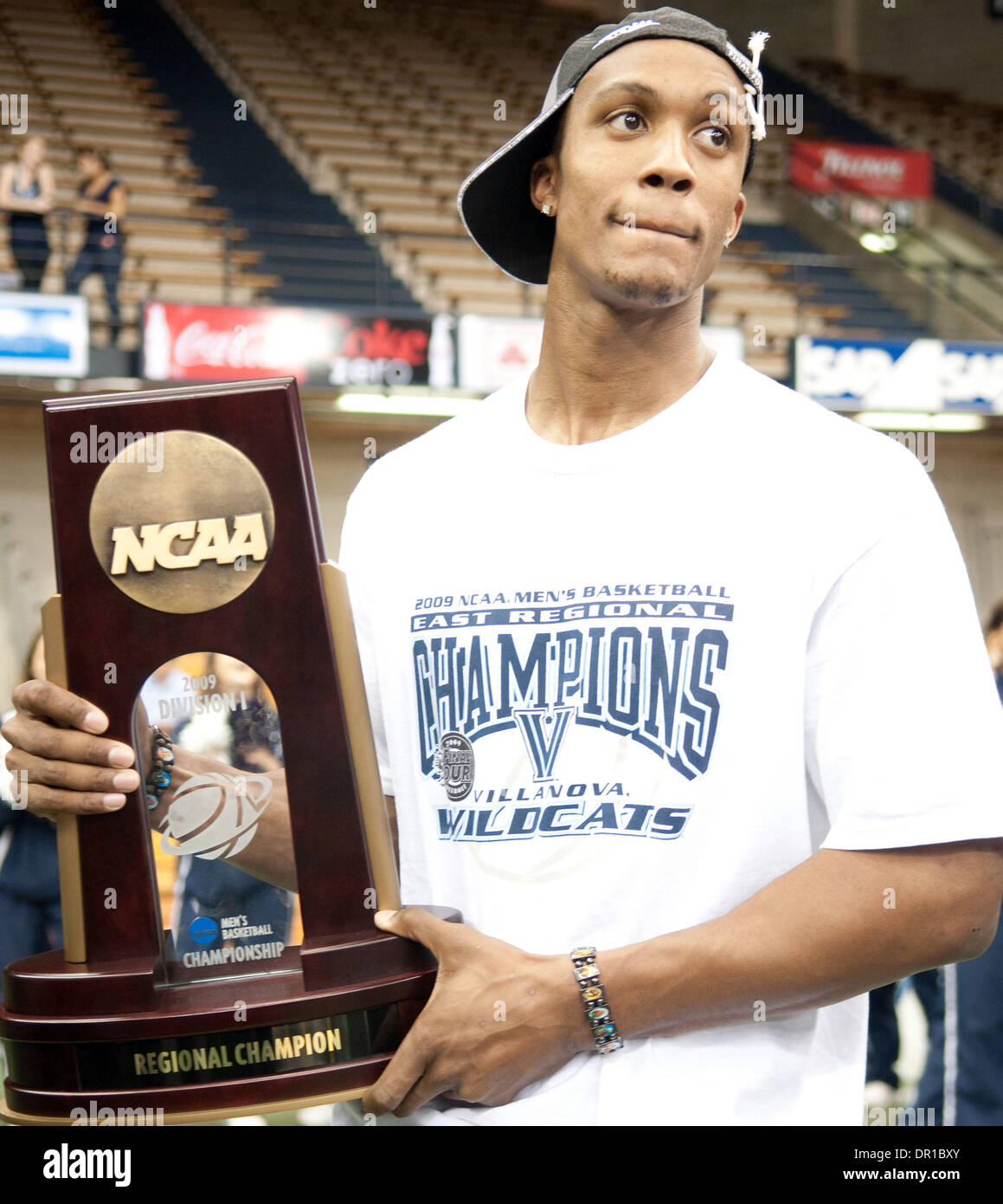 Mar 29, 2009 - Philadelphia, Pennsylvania, USA - DANTE CUNNINGHAM of ...