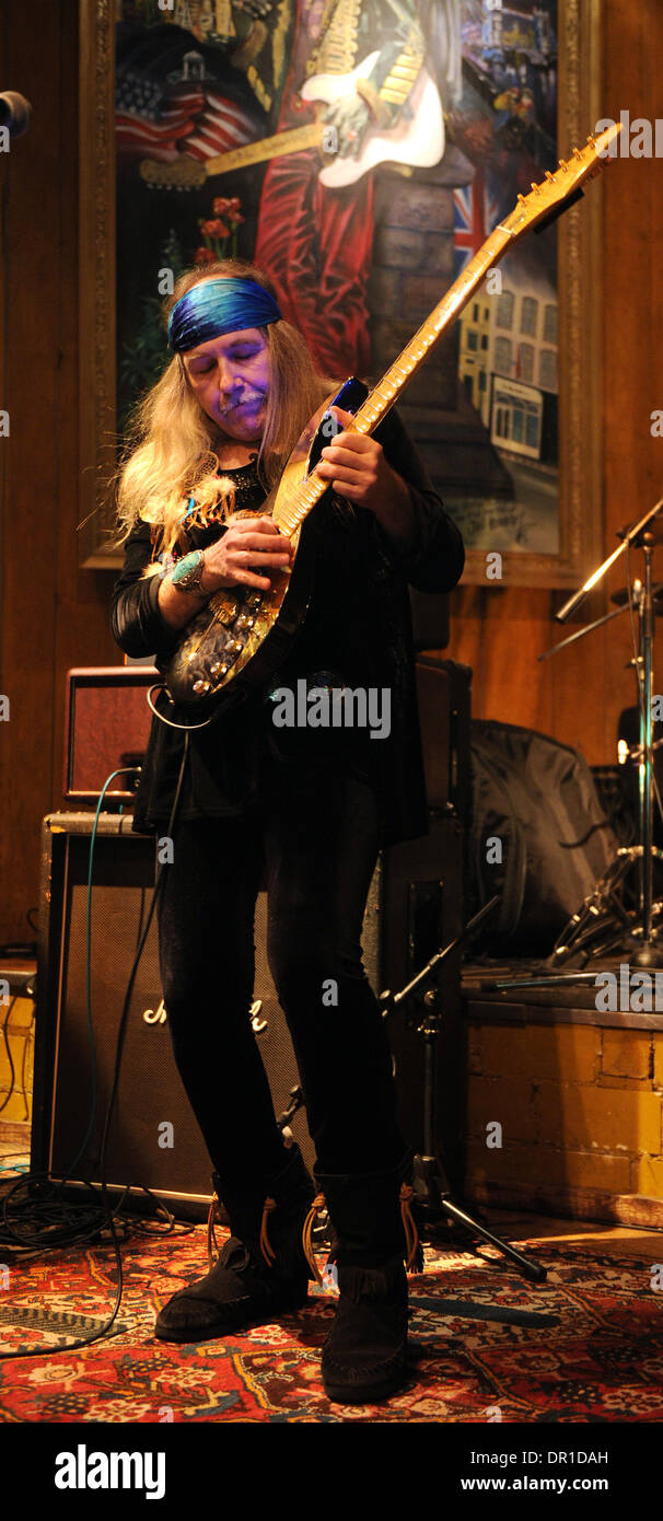 Isernhagen, Germany. 11th Jan, 2014. The guitarist Uli Jon Roth ...