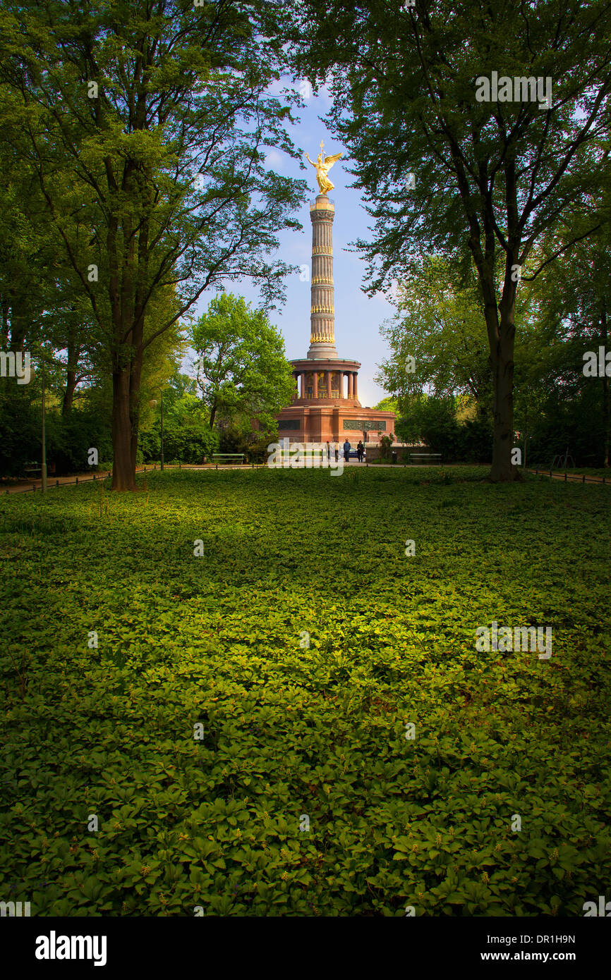 Monument overlooking urban park, Berlin, Germany Stock Photo - Alamy