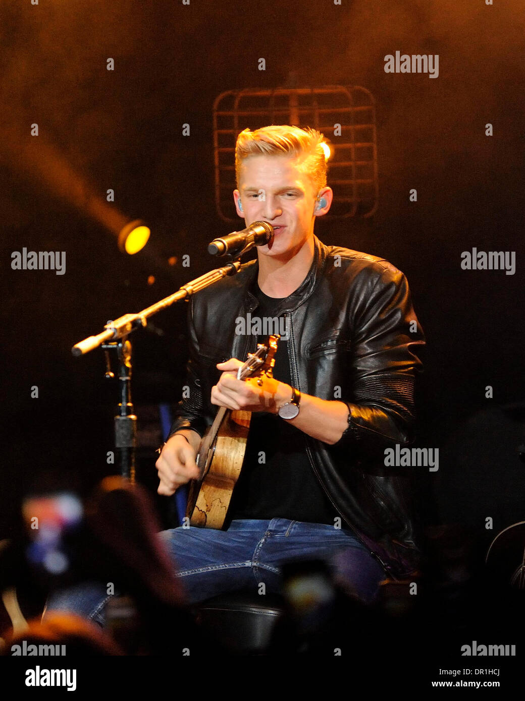 Cody simpson hi-res stock photography and images - Alamy