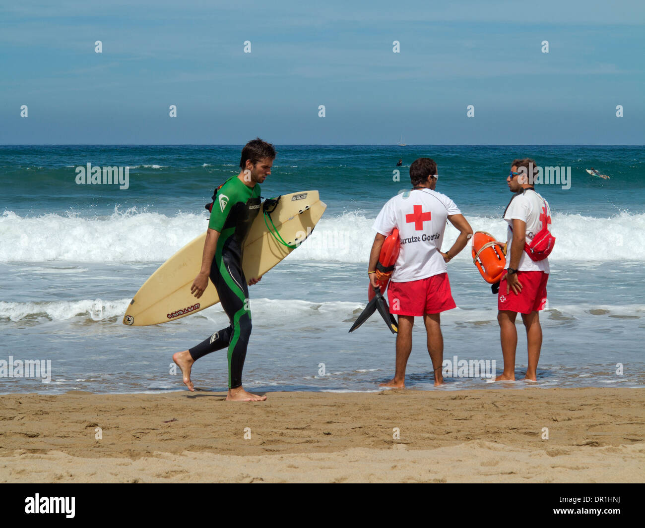 Safety surfing hi-res stock photography and images - Alamy