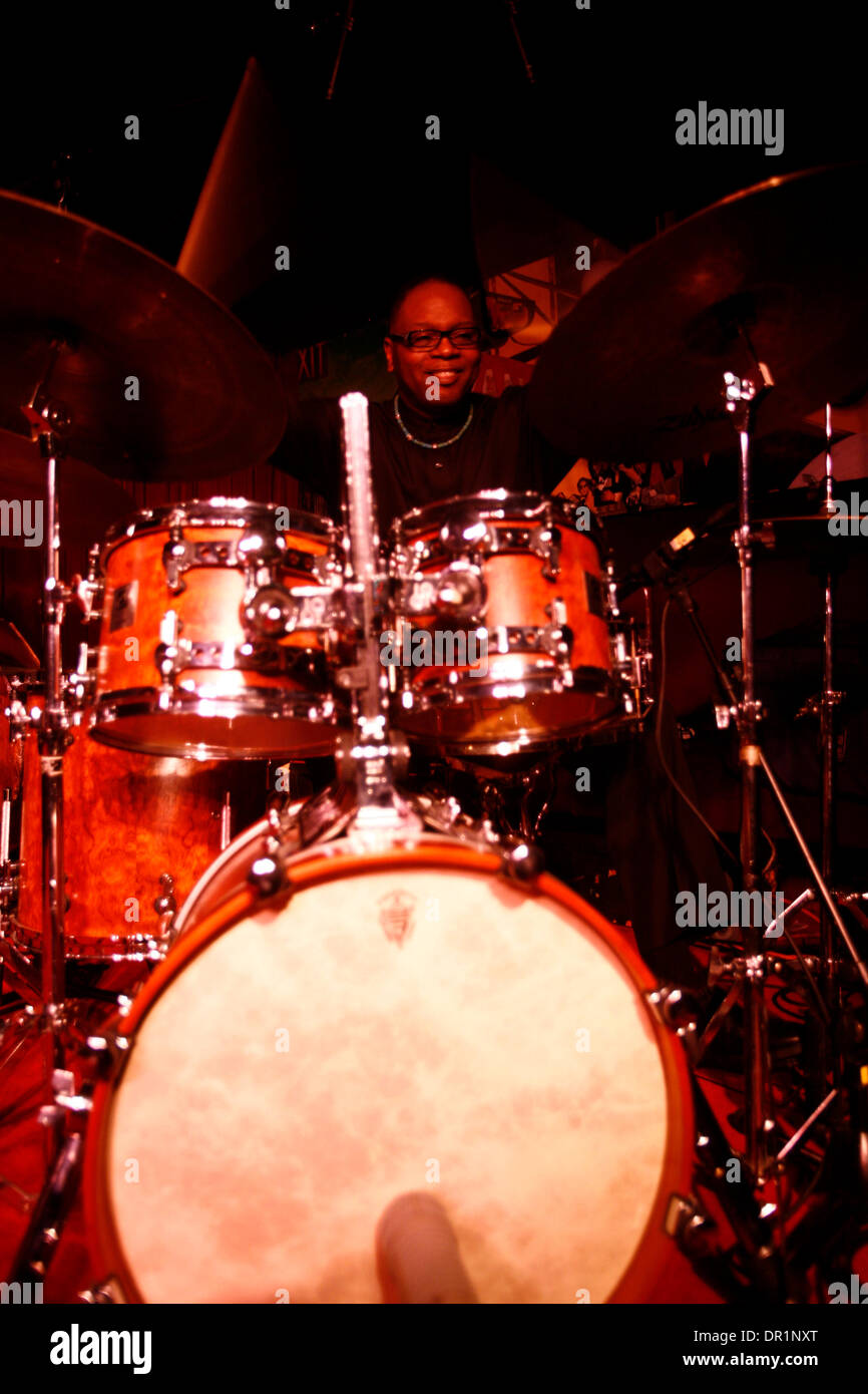 Vanguard press new york hi-res stock photography and images - Alamy