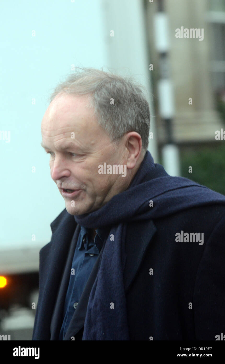 Clive anderson hi-res stock photography and images - Alamy