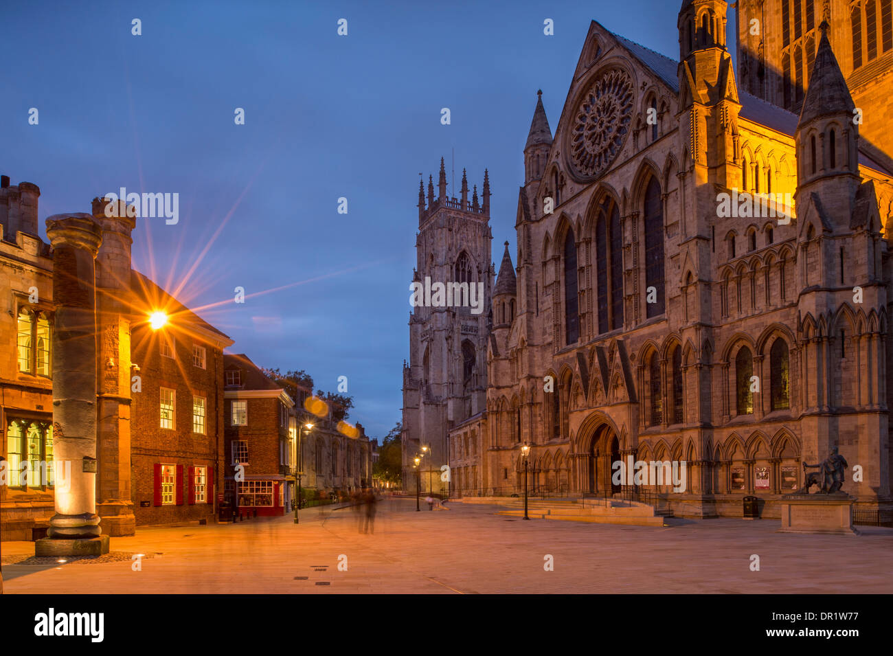 Evening in scenic piazza - south entrance to magnificent illuminated ...