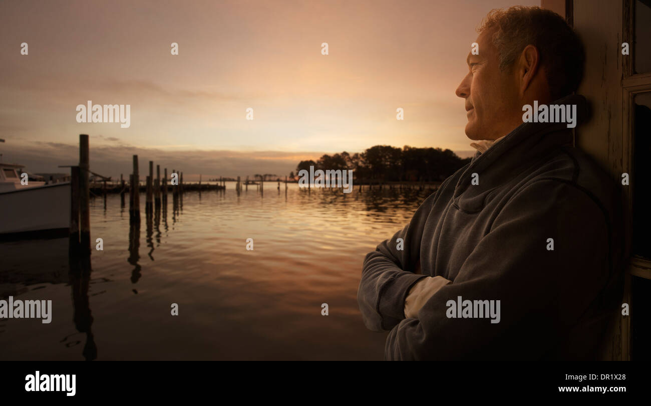 Overlooking water hi-res stock photography and images - Alamy