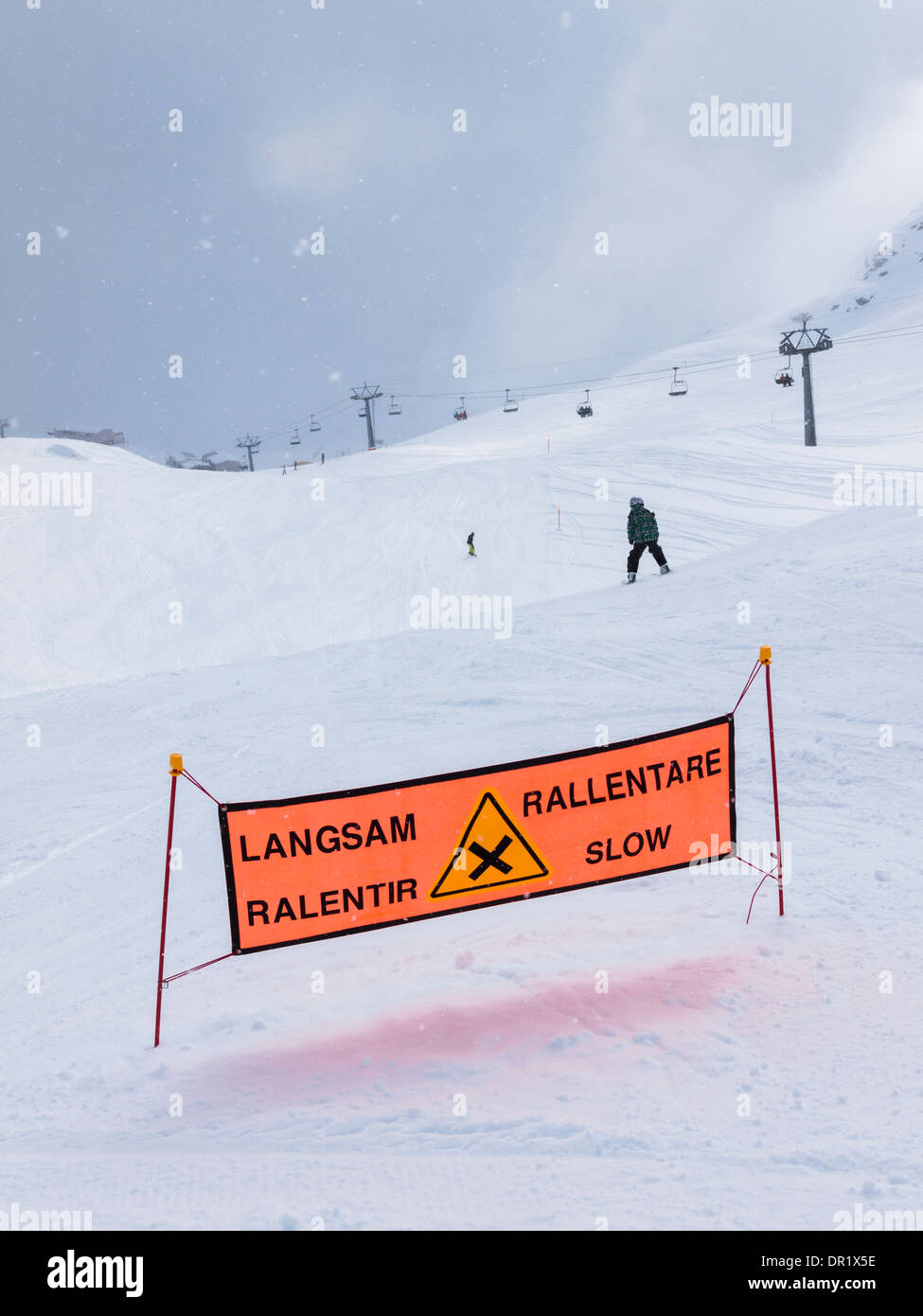 Warning signs on alpine ski hi-res stock photography and images - Alamy
