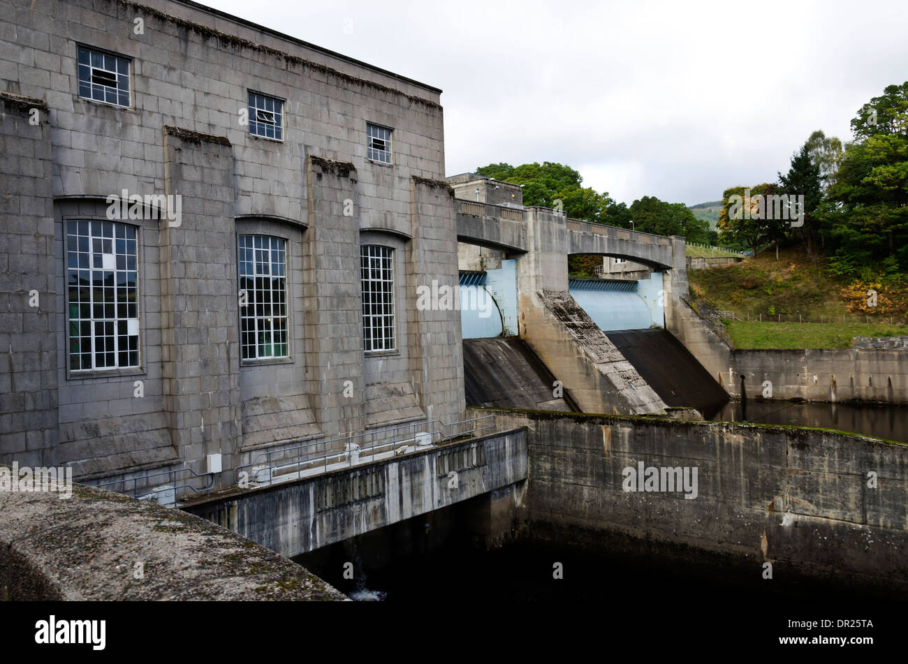 Pitlochry hydro electric dam hi-res stock photography and images - Alamy