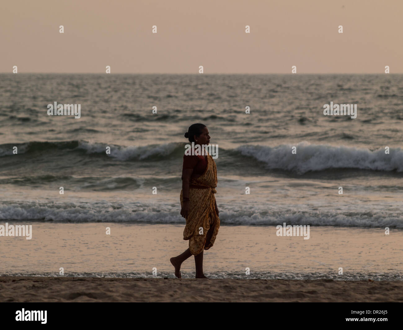 Indian woman walking hi-res stock photography and images - Alamy