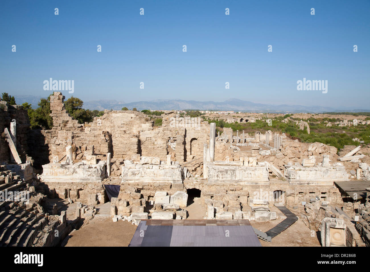 Side roman history hi-res stock photography and images - Alamy