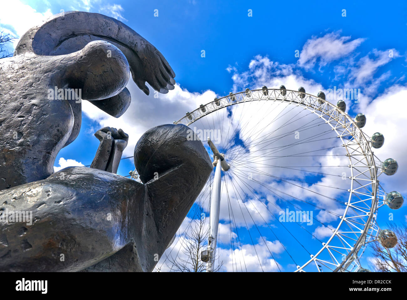 The London Eye is a giant Ferris wheel situated on the banks of the ...