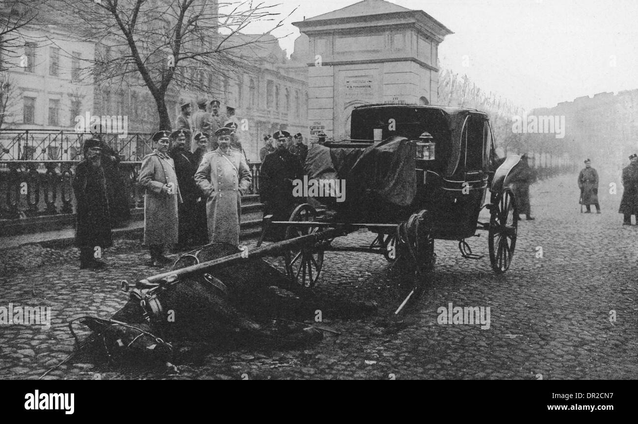 Carriage carrying Black and White Stock Photos & Images - Alamy