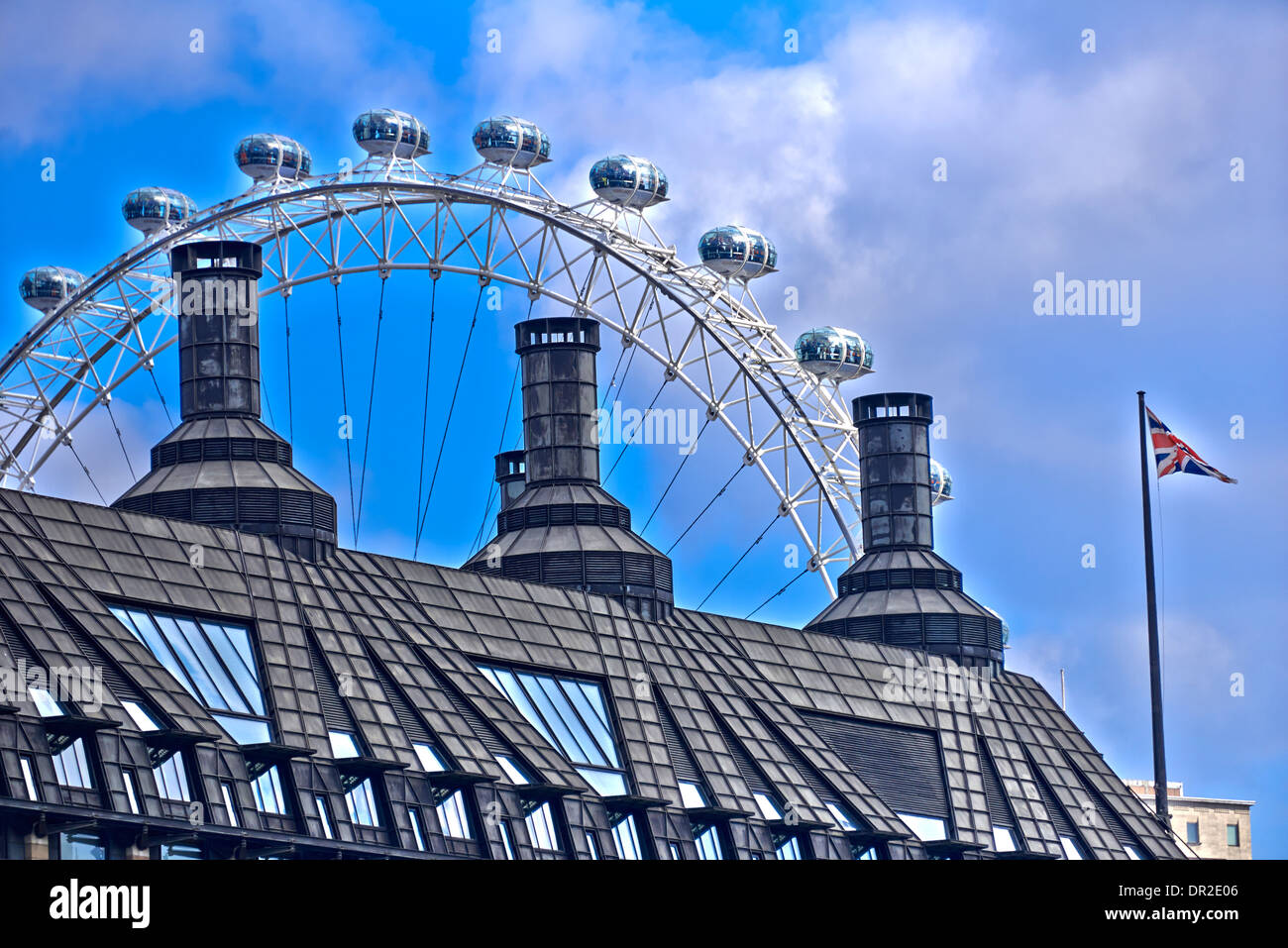 The London Eye is a giant Ferris wheel situated on the banks of the ...