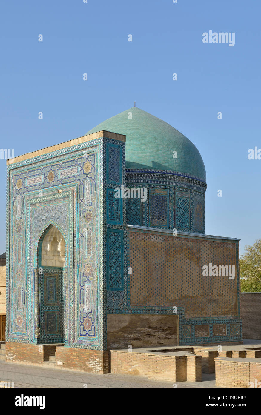 Timurid architecture, Shah-i-Zinda mausoleum complex, Samarkand ...