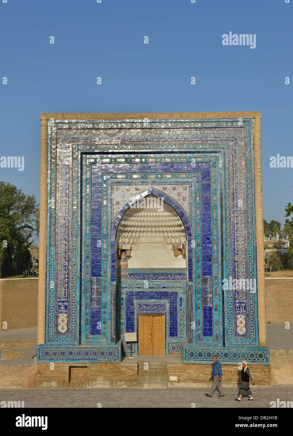 Timurid architecture, Shah-i-Zinda mausoleum complex, Samarkand ...