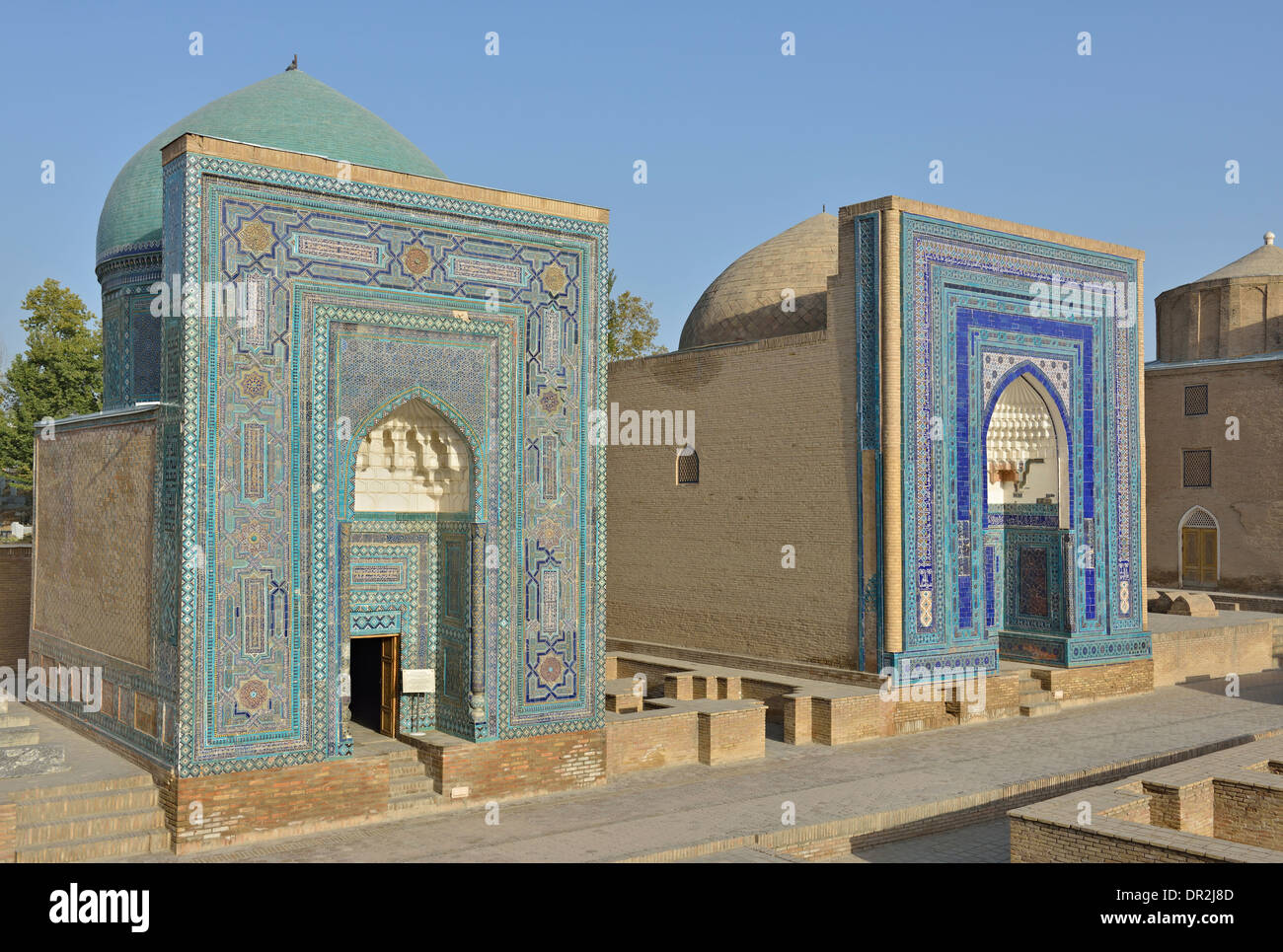 Timurid architecture, Shah-i-Zinda mausoleum complex, Samarkand ...