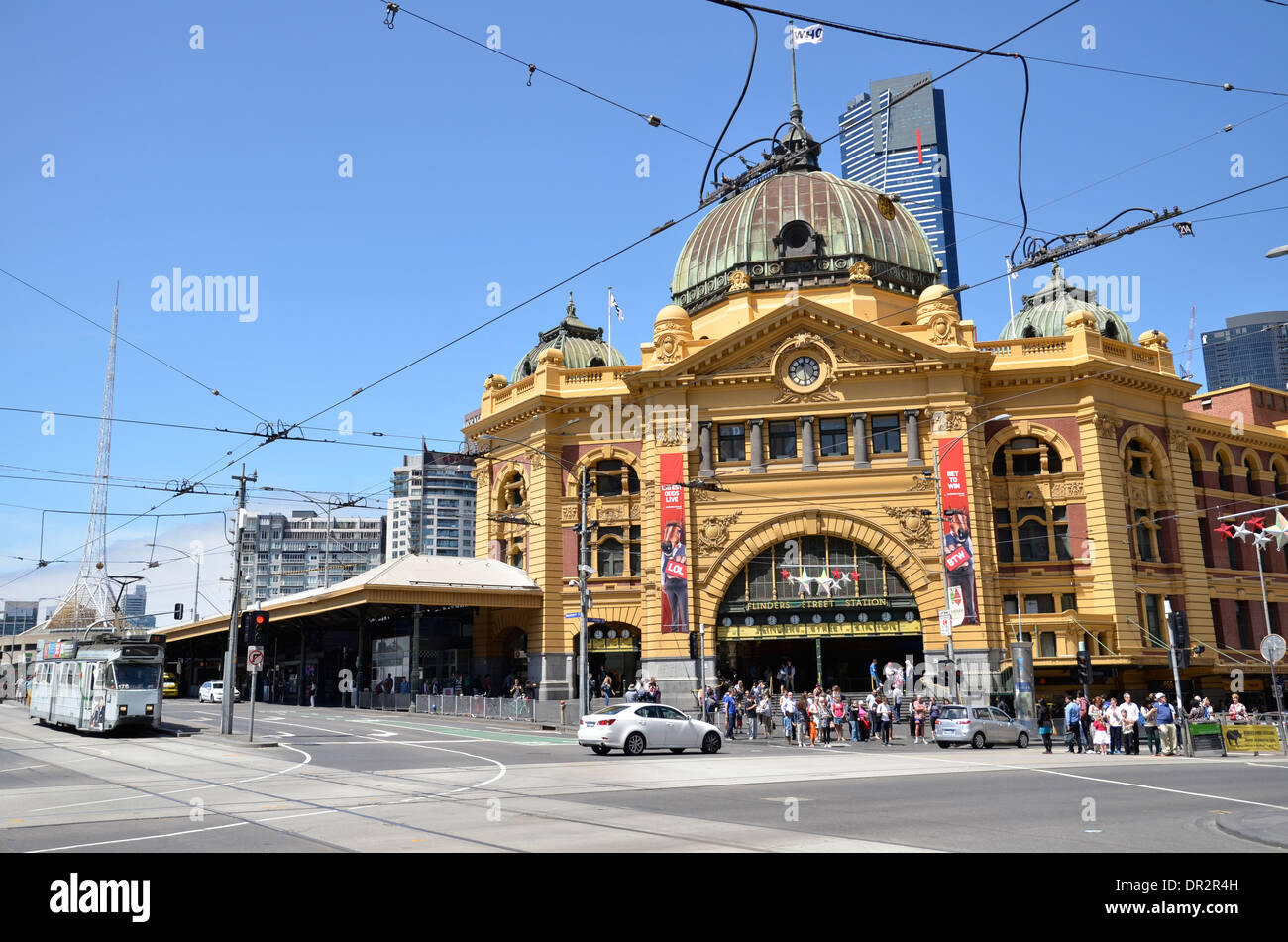 Flinders Street Station in Melbourne, Victoria, Australia Stock Photo ...