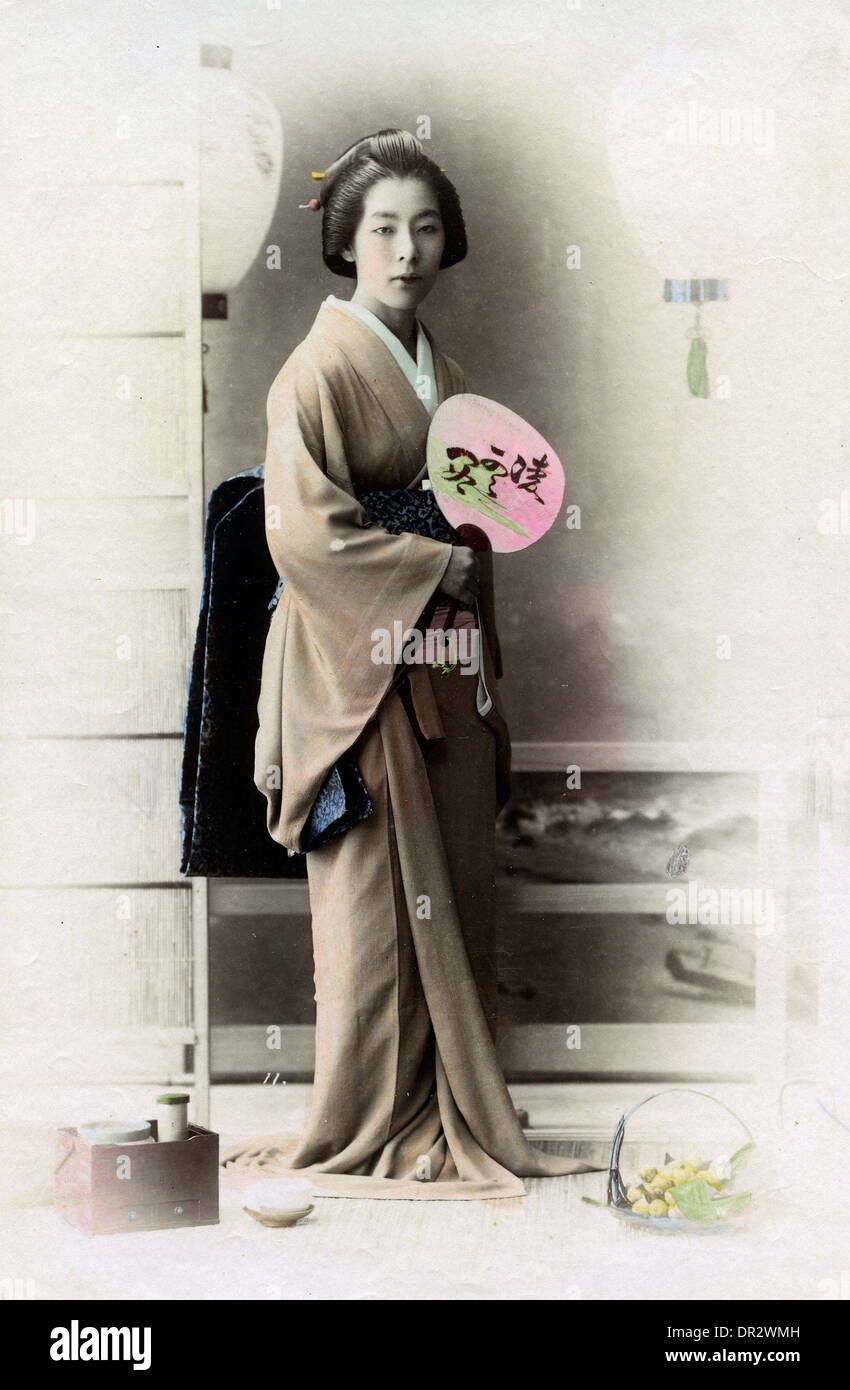 Japanese traditional lady hi-res stock photography and images - Alamy