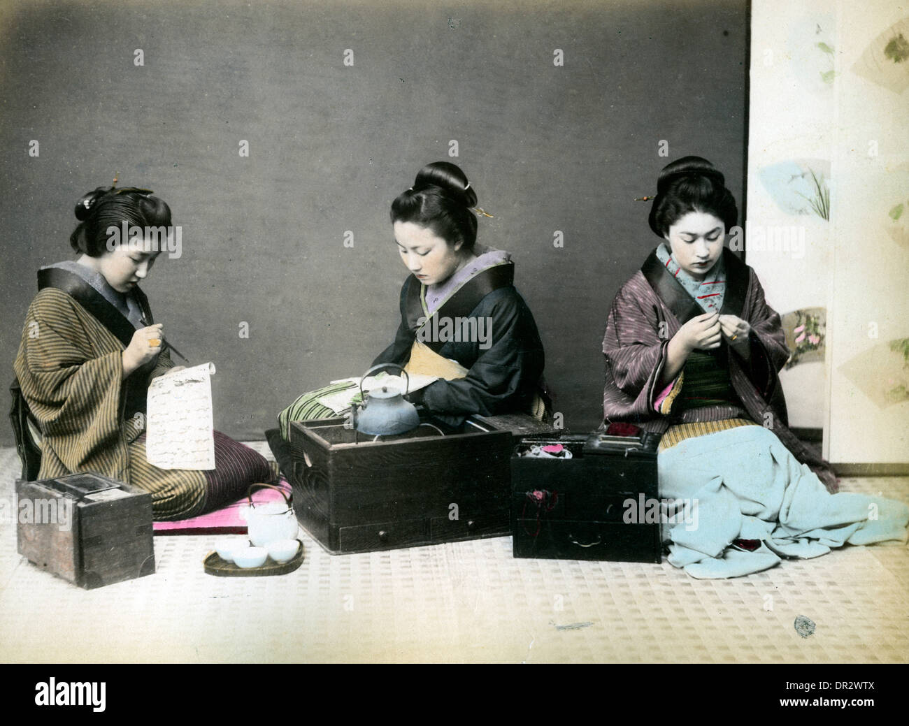 Japanese Girls High Resolution Stock Photography and Images - Alamy