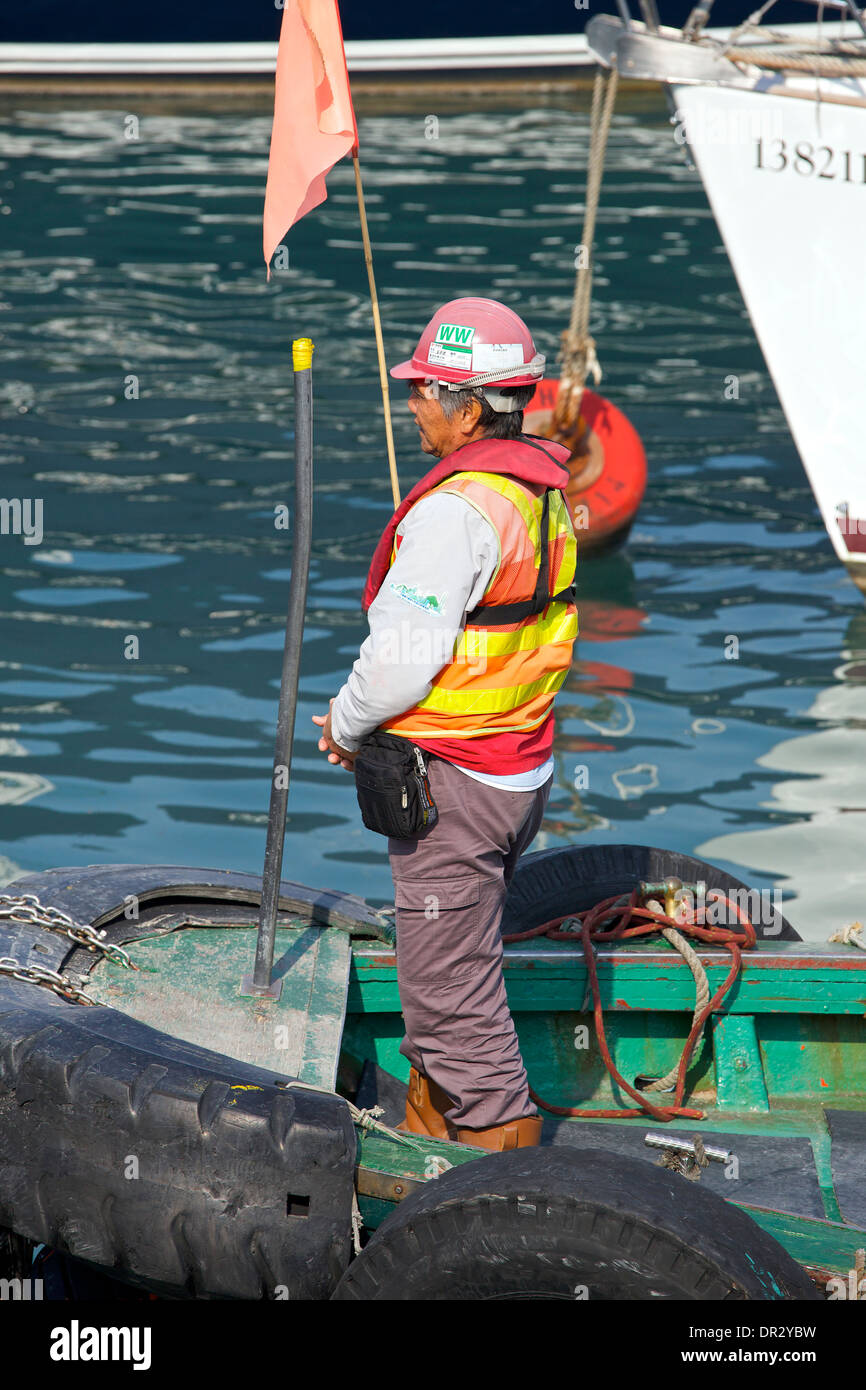 Construction worker hong kong china hi-res stock photography and images ...