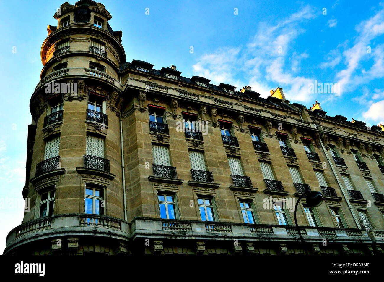 A view of a typical Paris apartment designed in the Haussman ...